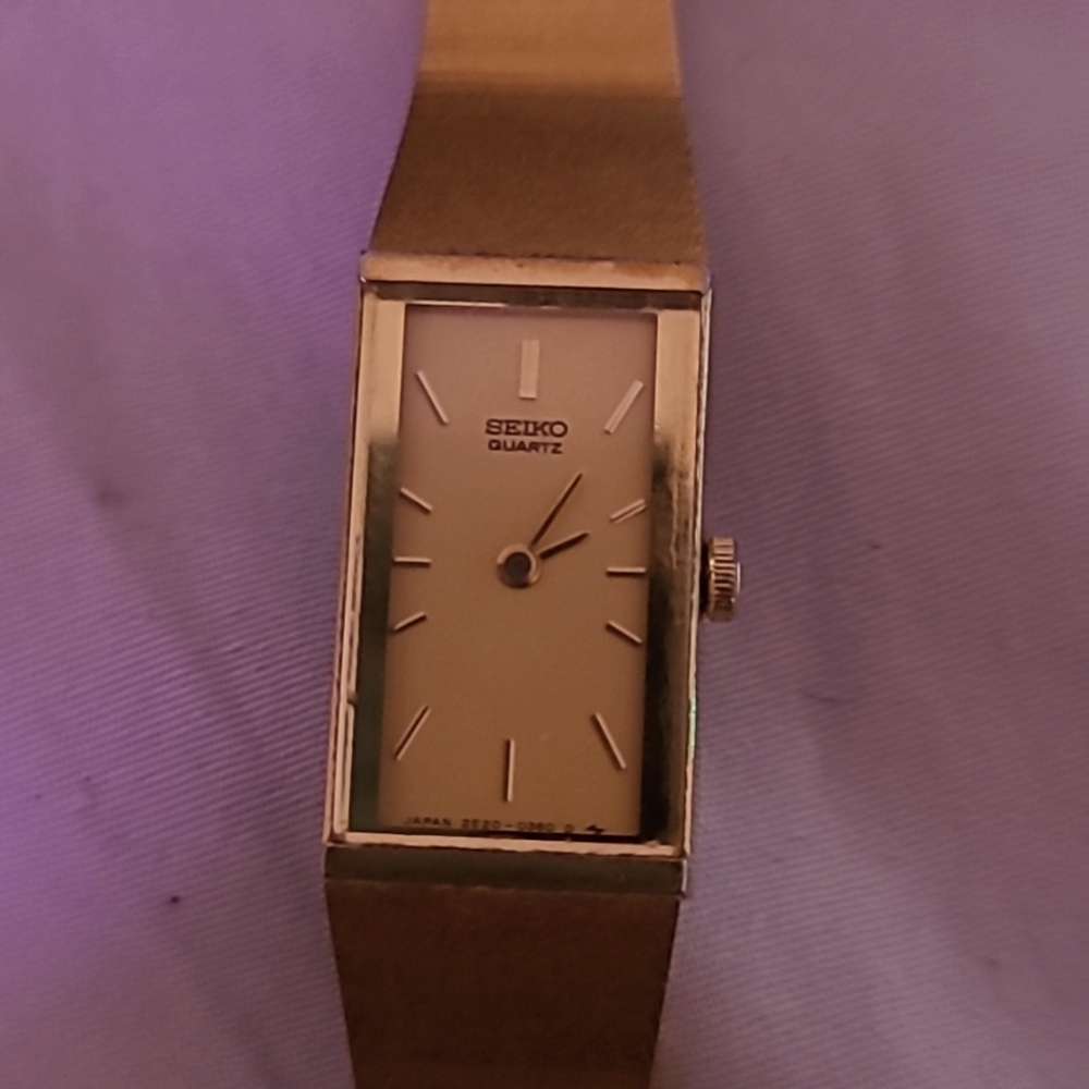 Vintage Ladies Seiko Watch - Gem